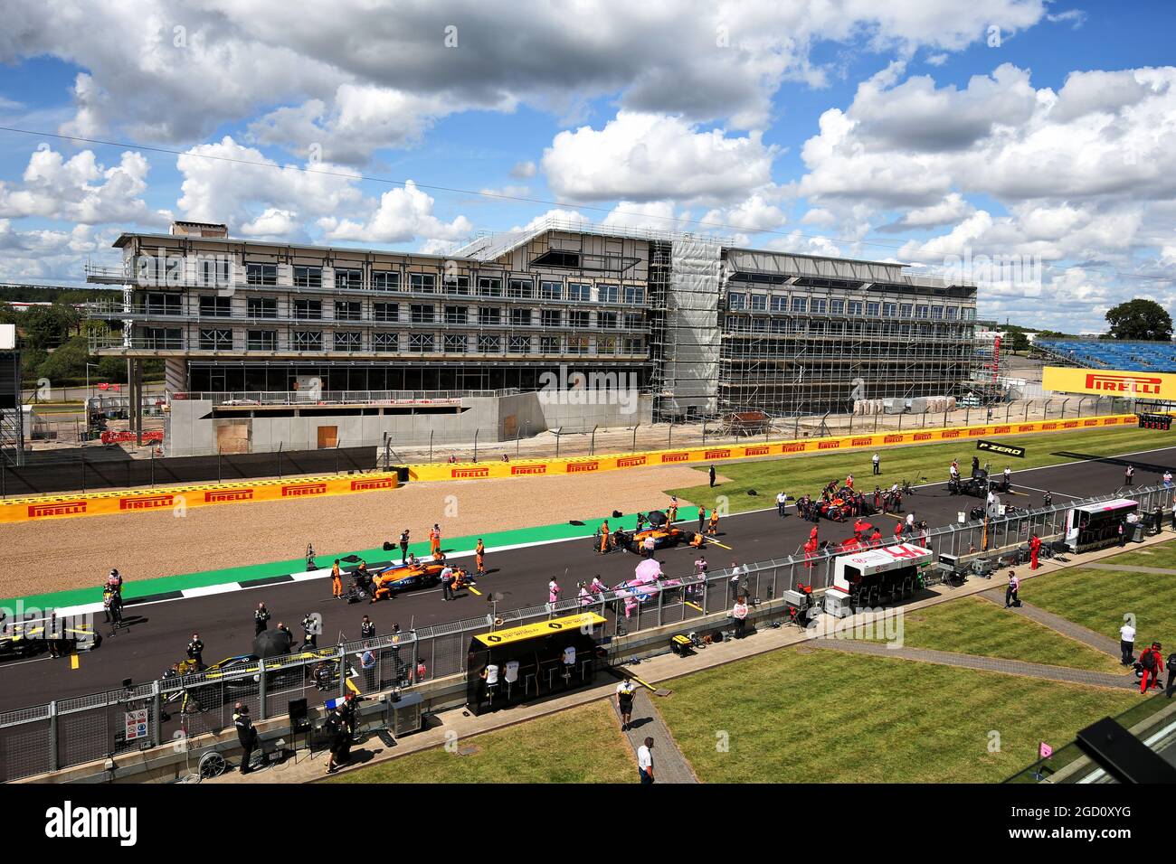 Start 2020 british grand prix silverstone hi-res stock photography and ...