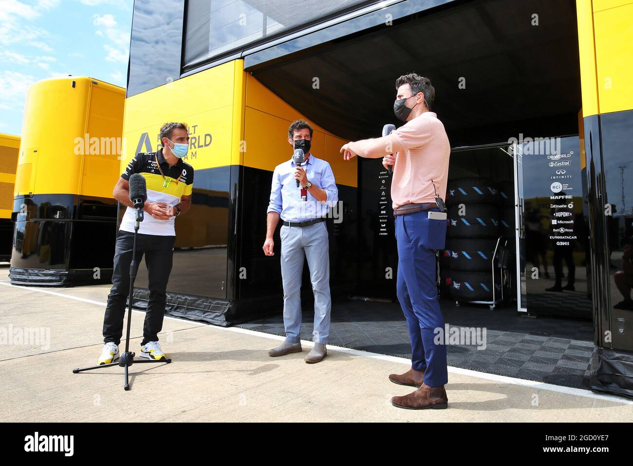 Renault 4 england hi-res stock photography and images - Alamy