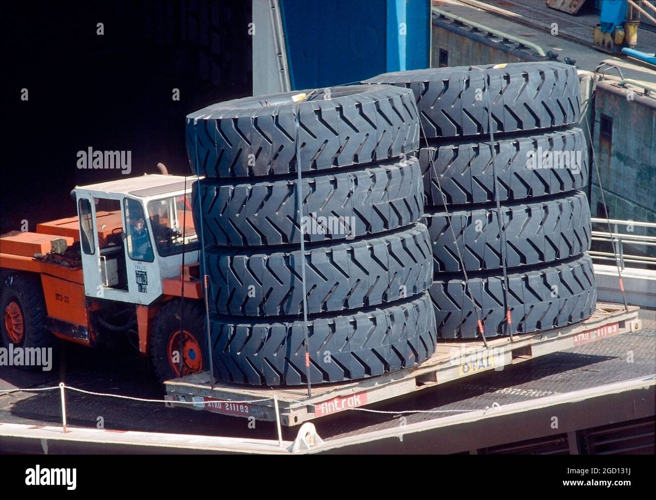 Mafi trailer hi-res stock photography and images - Alamy