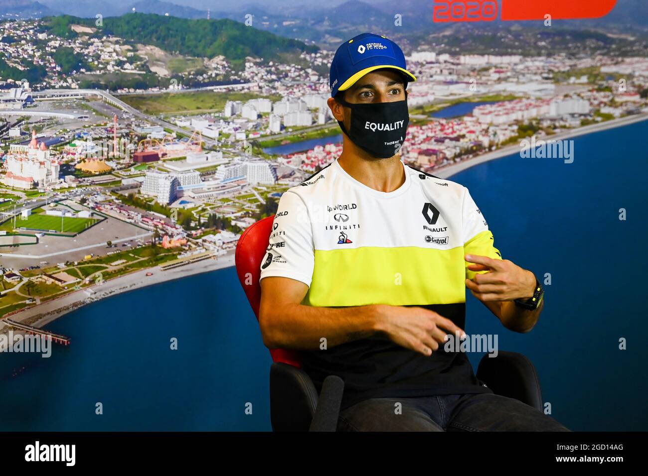 Daniel Ricciardo (AUS) Renault F1 Team in the FIA Press Conference ...