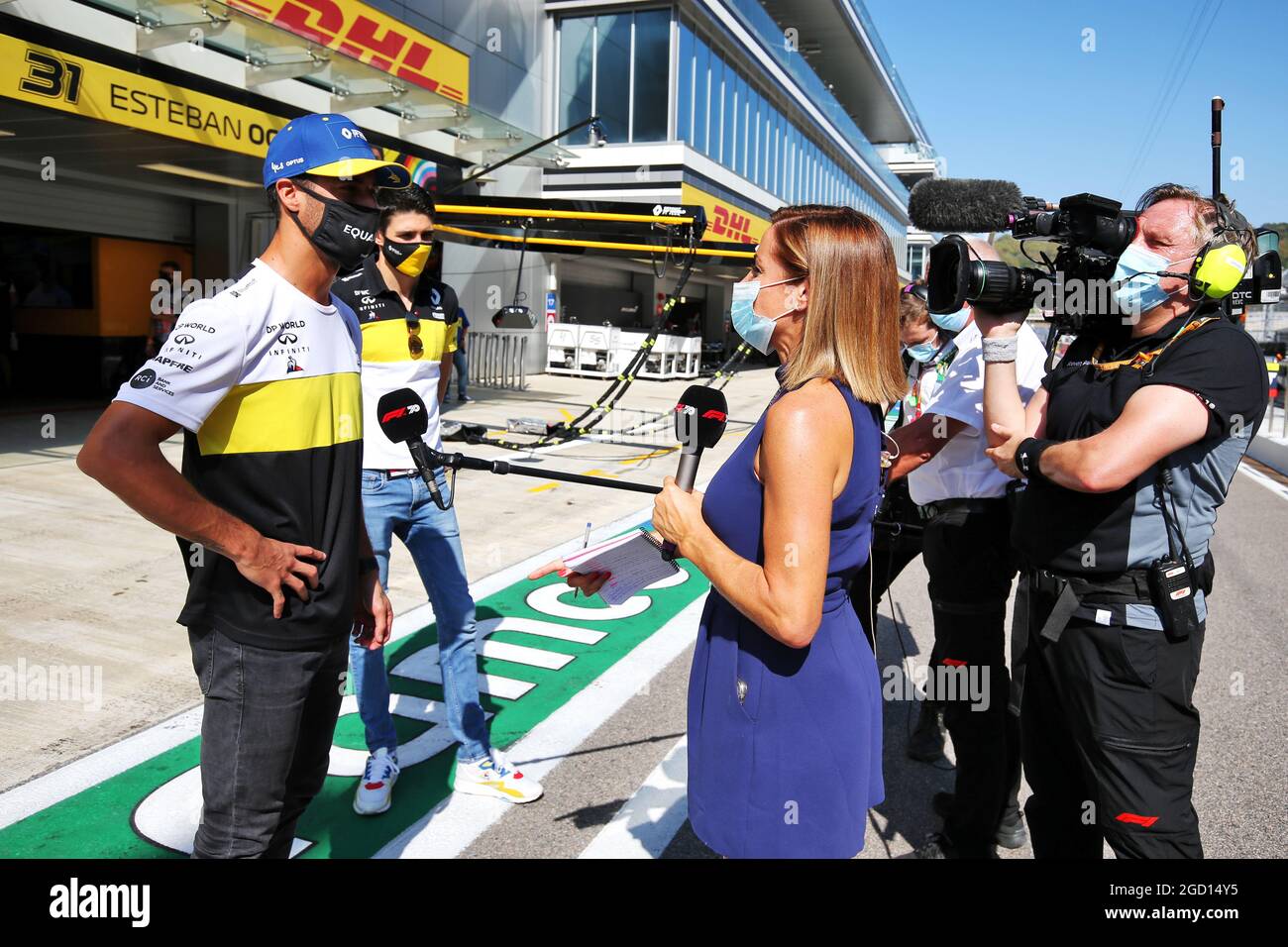 Renault f1 team natalie pinkham hi-res stock photography and images - Alamy
