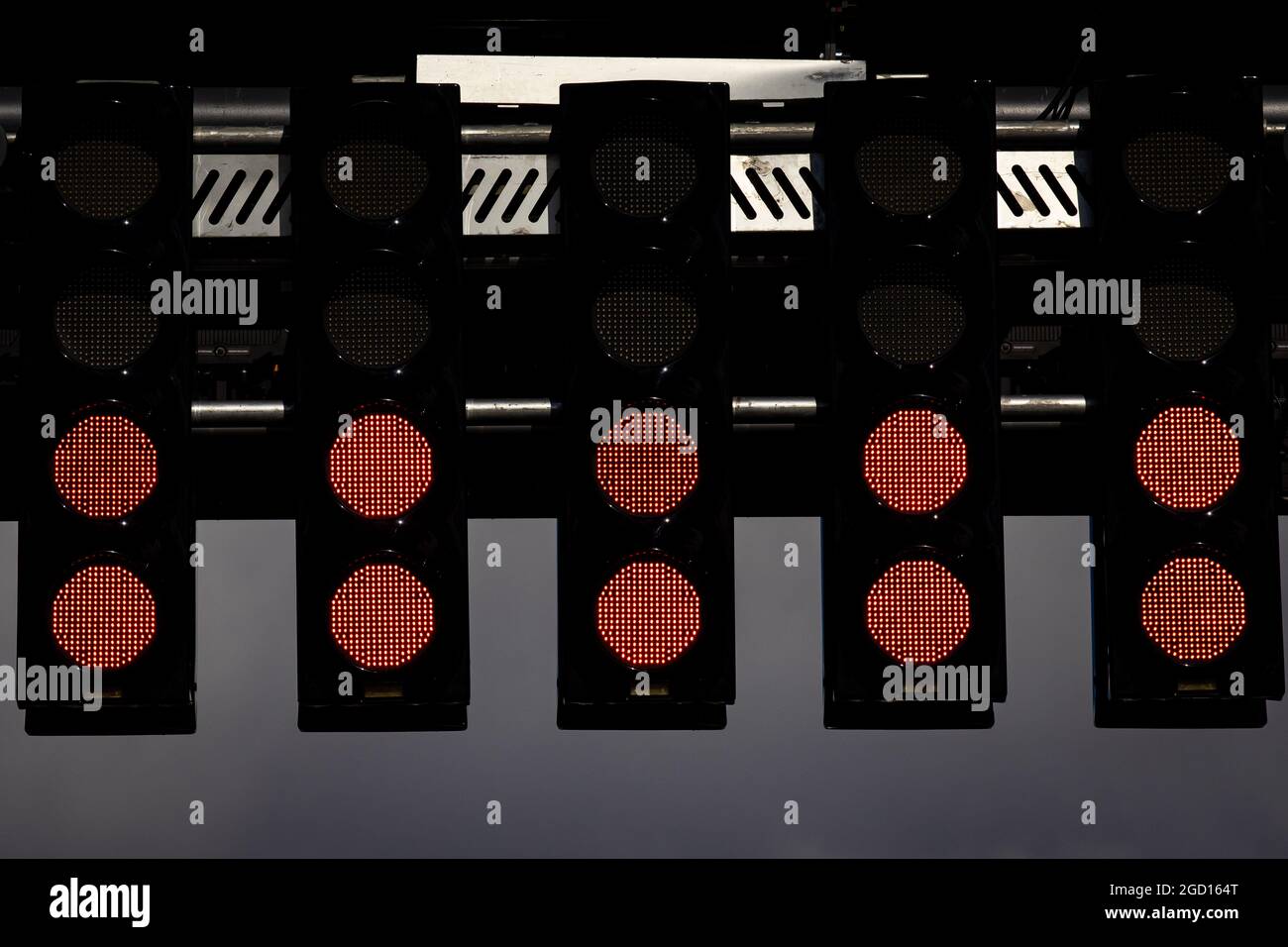 2020 grand prix start finish lights hi-res stock photography and images ...