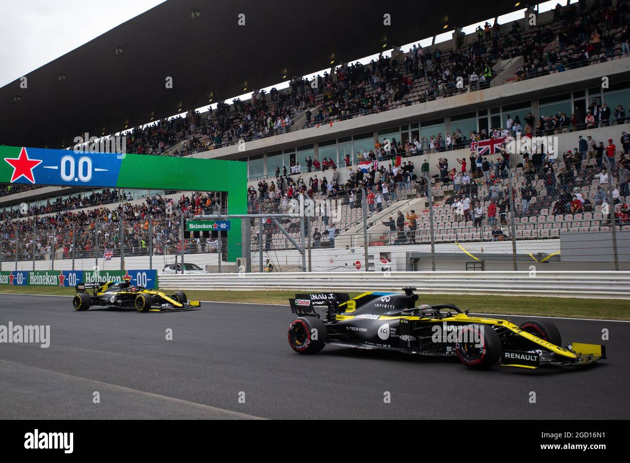 Daniel Ricciardo (AUS) Renault F1 Team RS20. Portuguese Grand Prix ...
