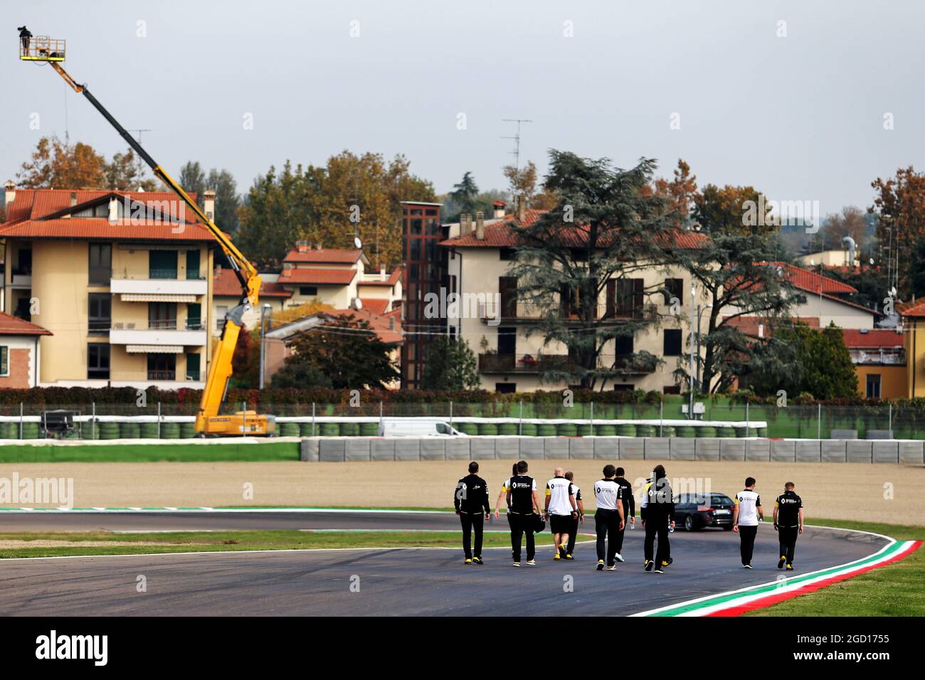 Renault f1 team walk circuit team hi-res stock photography and images ...