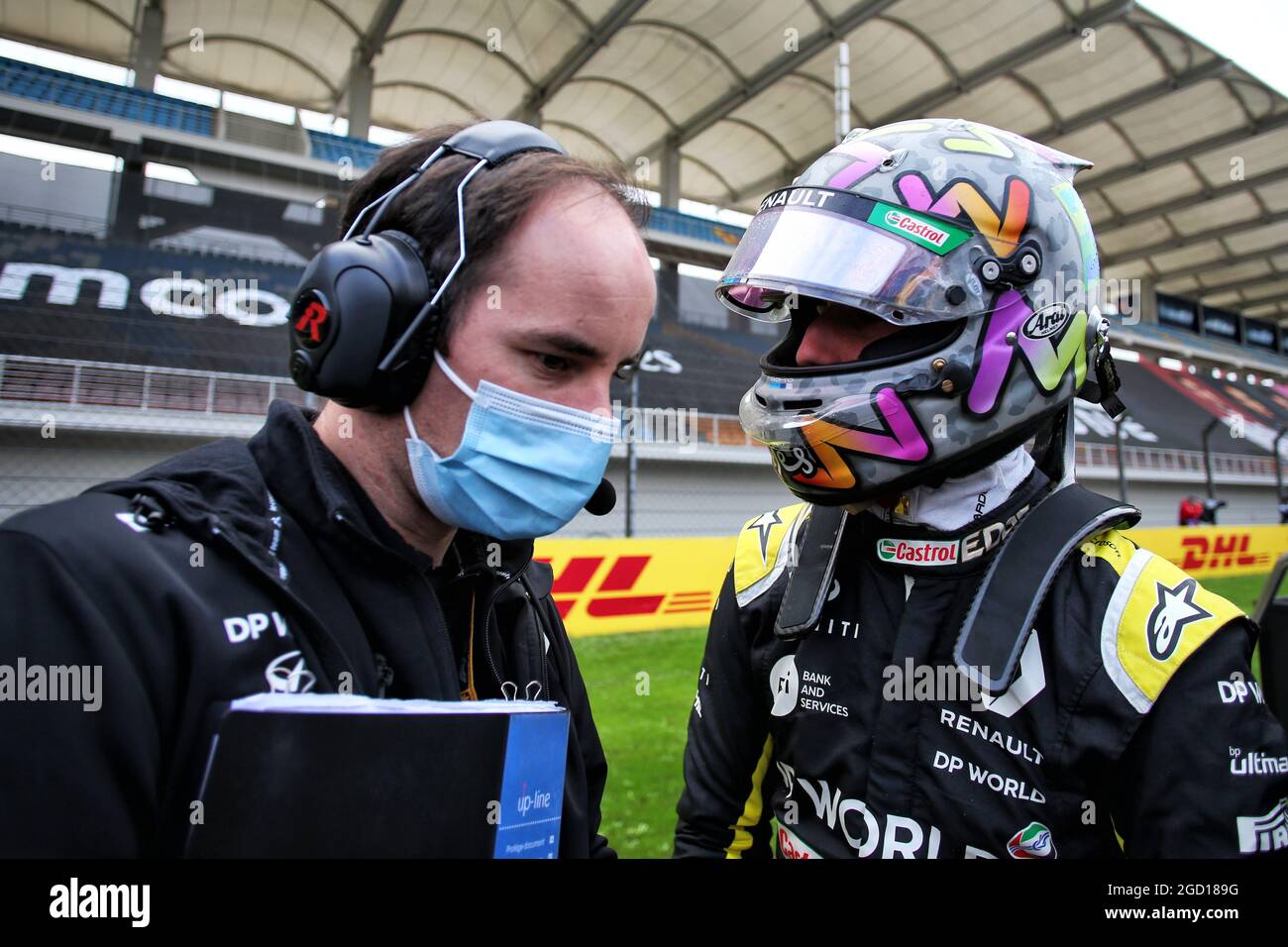 Daniel Ricciardo (AUS) Renault F1 Team with Karel Loos (BEL) Renault F1 ...