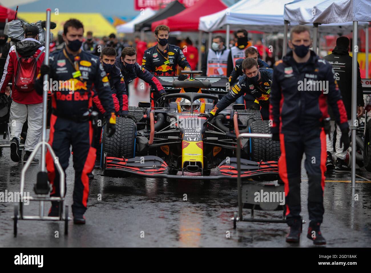 Red bull racing rb16 on grid hi-res stock photography and images - Alamy