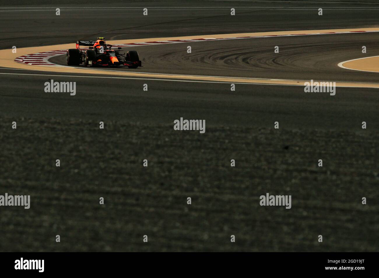 Alexander Albon (THA) Red Bull Racing RB16. Bahrain Grand Prix, Sunday ...