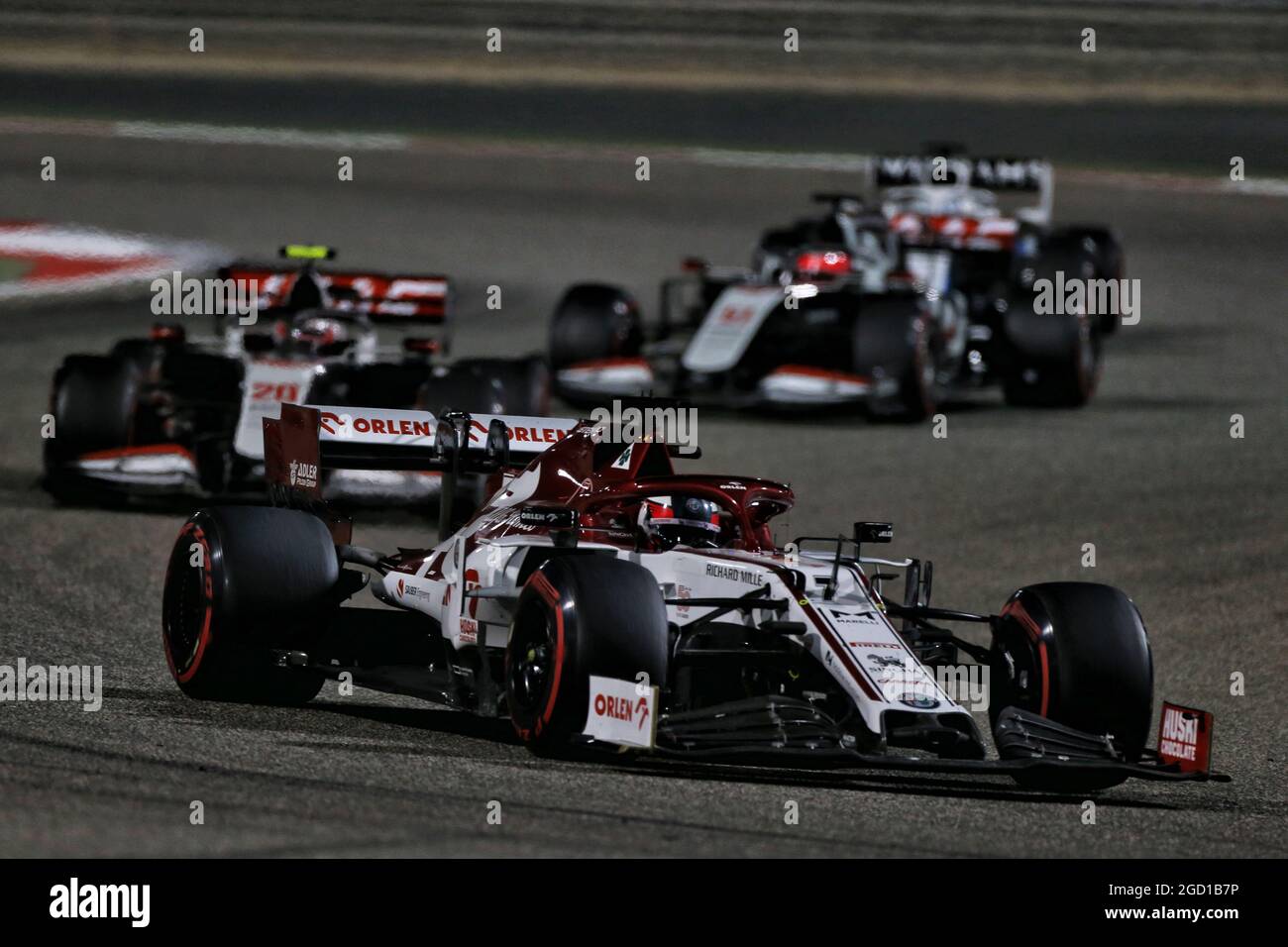 Kimi Raikkonen (FIN) Alfa Romeo Racing C39. Sakhir Grand Prix, Sunday ...