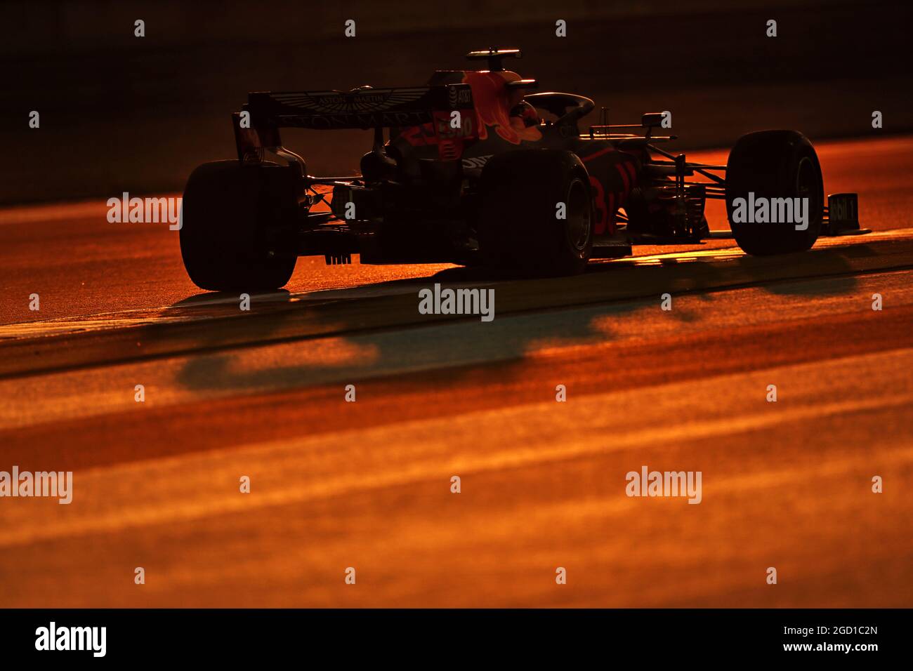 Alexander Albon (THA) Red Bull Racing RB16. Abu Dhabi Grand Prix ...