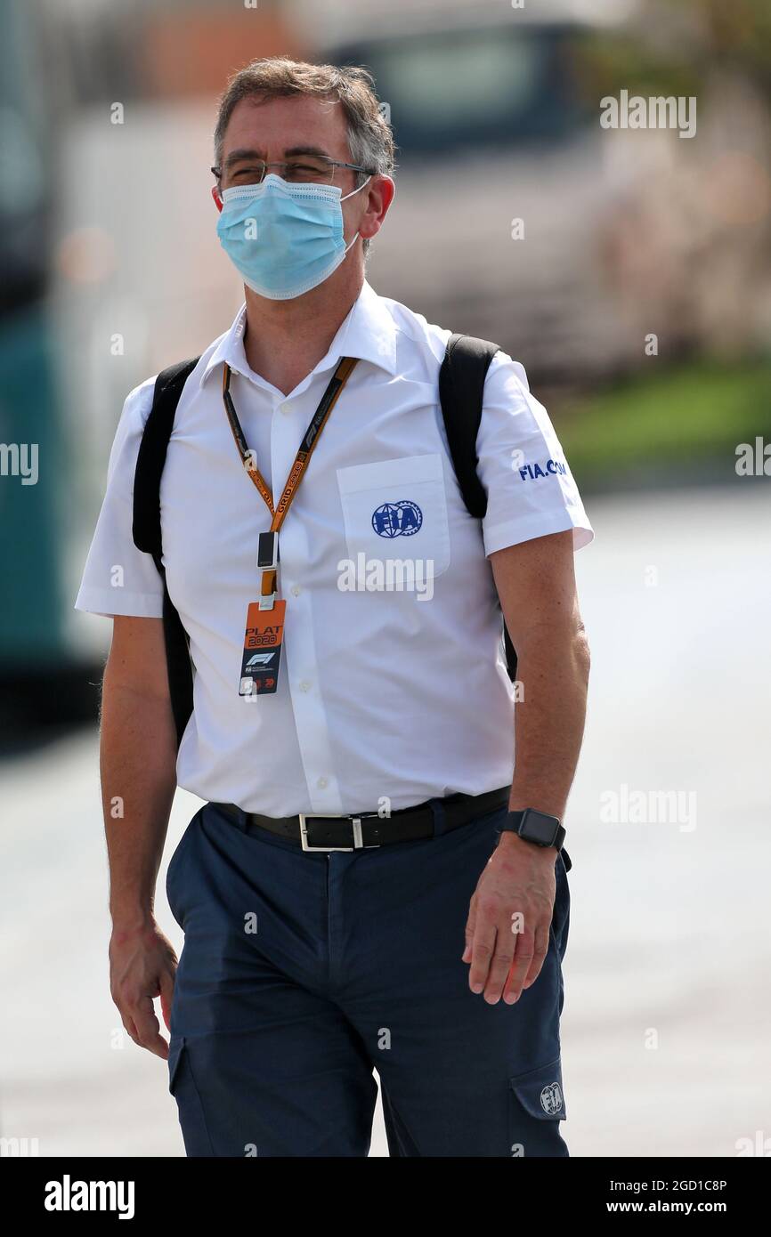 Dr ian roberts hi-res stock photography and images - Alamy