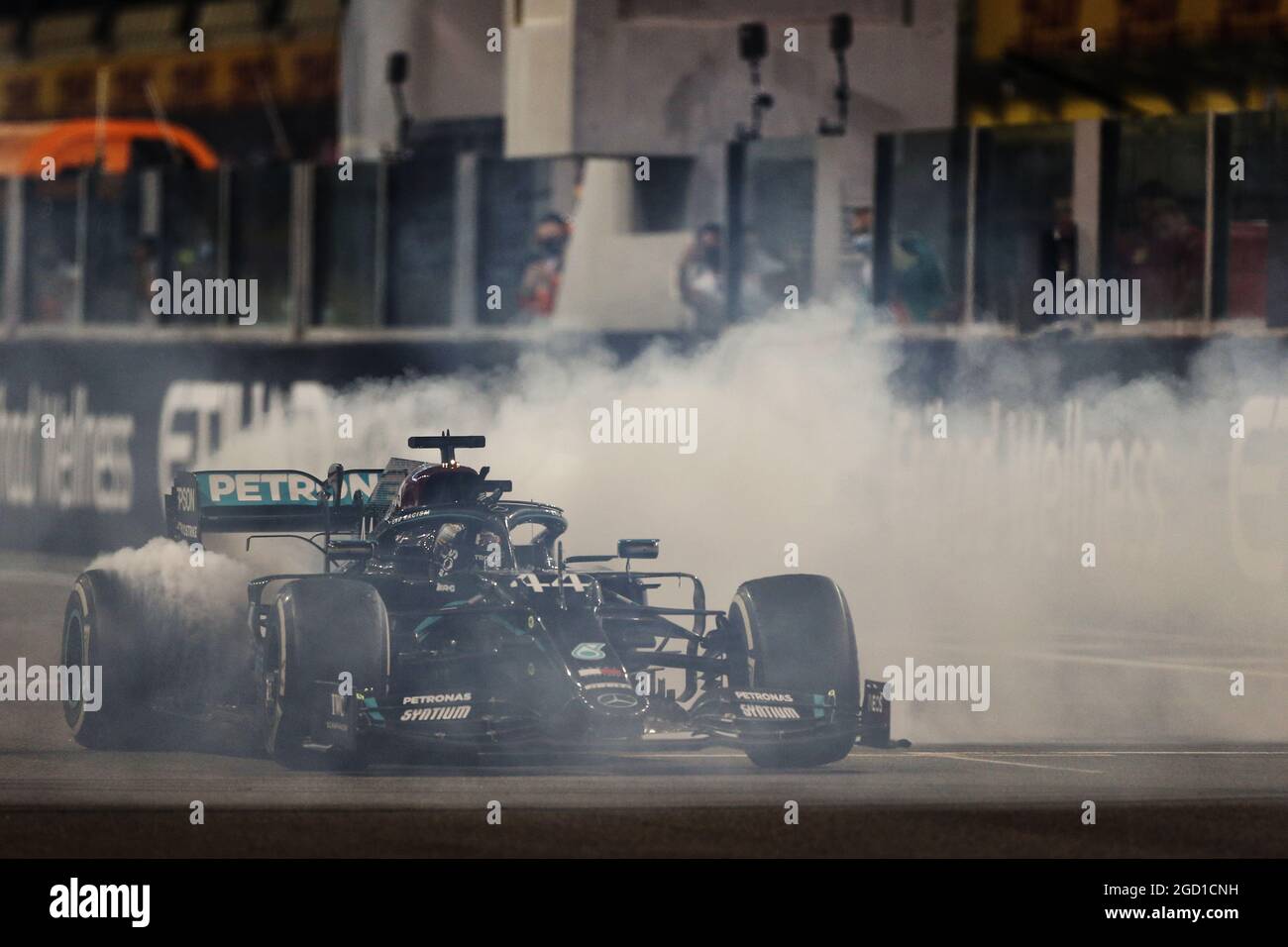 Lewis Hamilton (GBR) Mercedes AMG F1 W11 - doughnuts at the end of the ...