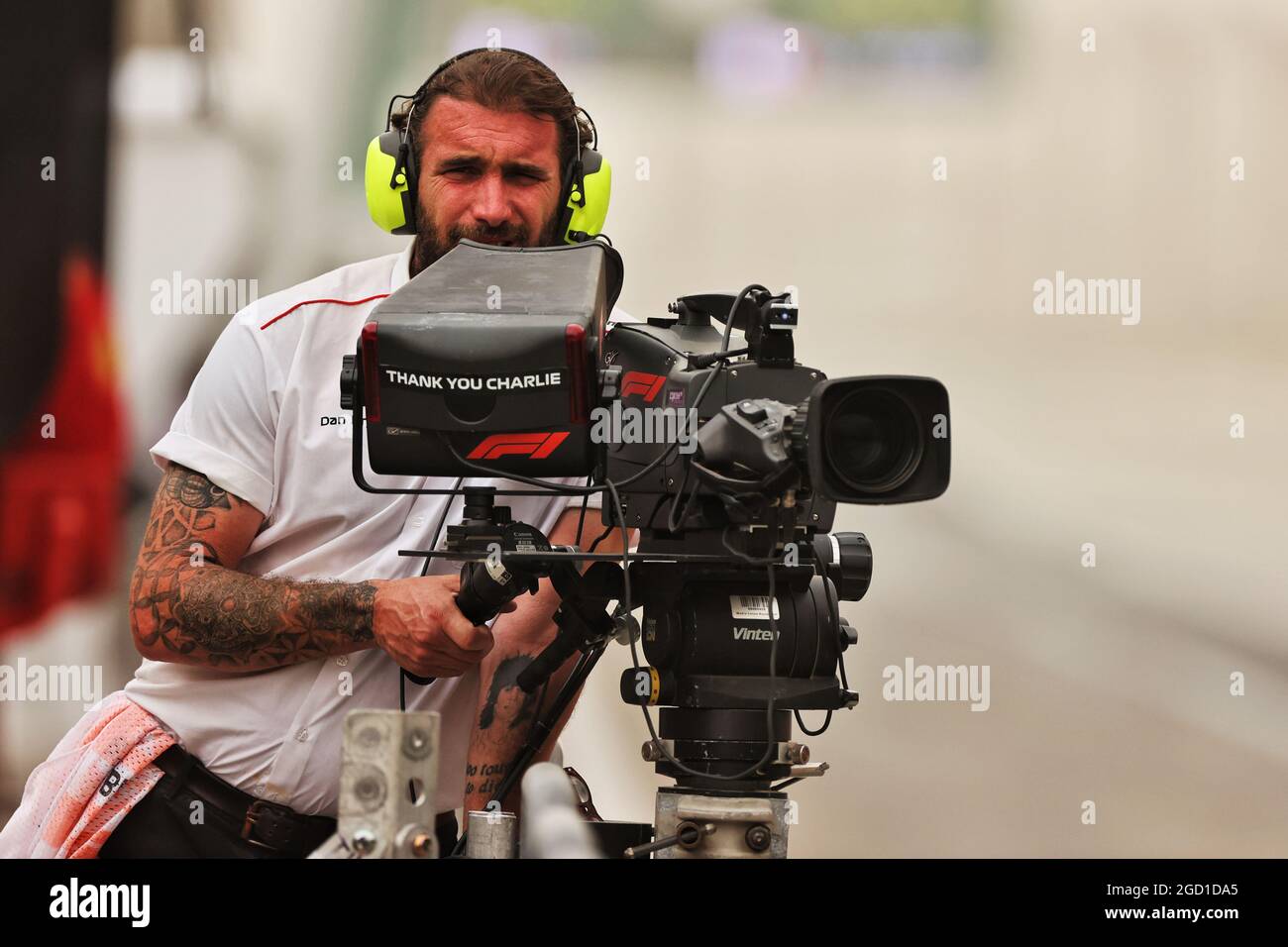 Circuit atmosphere camera operator hi-res stock photography and images ...