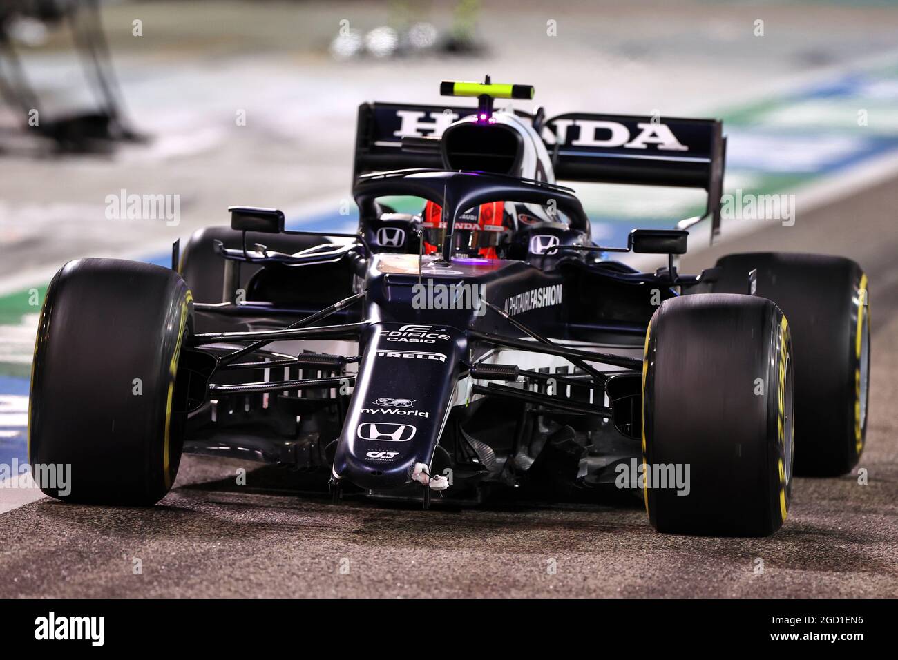 Alphatauri at02 in pits a broken front wing hi-res stock photography ...