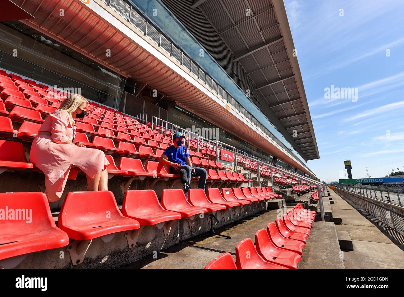 (L to R): Rachel Brookes (GBR) Sky Sports F1 Reporter with Fernando ...