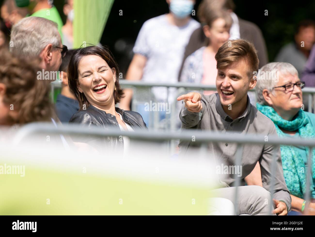 Annalena baerbock laugh hi-res stock photography and images - Alamy