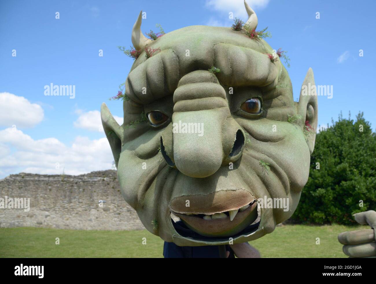 Abbey Wood, London, UK. 10th Aug, 2021. "Our Teacher's a Troll ...