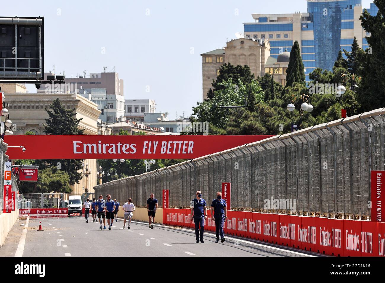 Simon Roberts (GBR) Williams Racing F1 Team Principal walks the circuit ...