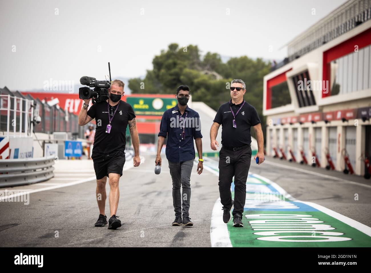 Lawrence Barretto (GBR) Formula 1 Senior Writer Editor, presenting for ...