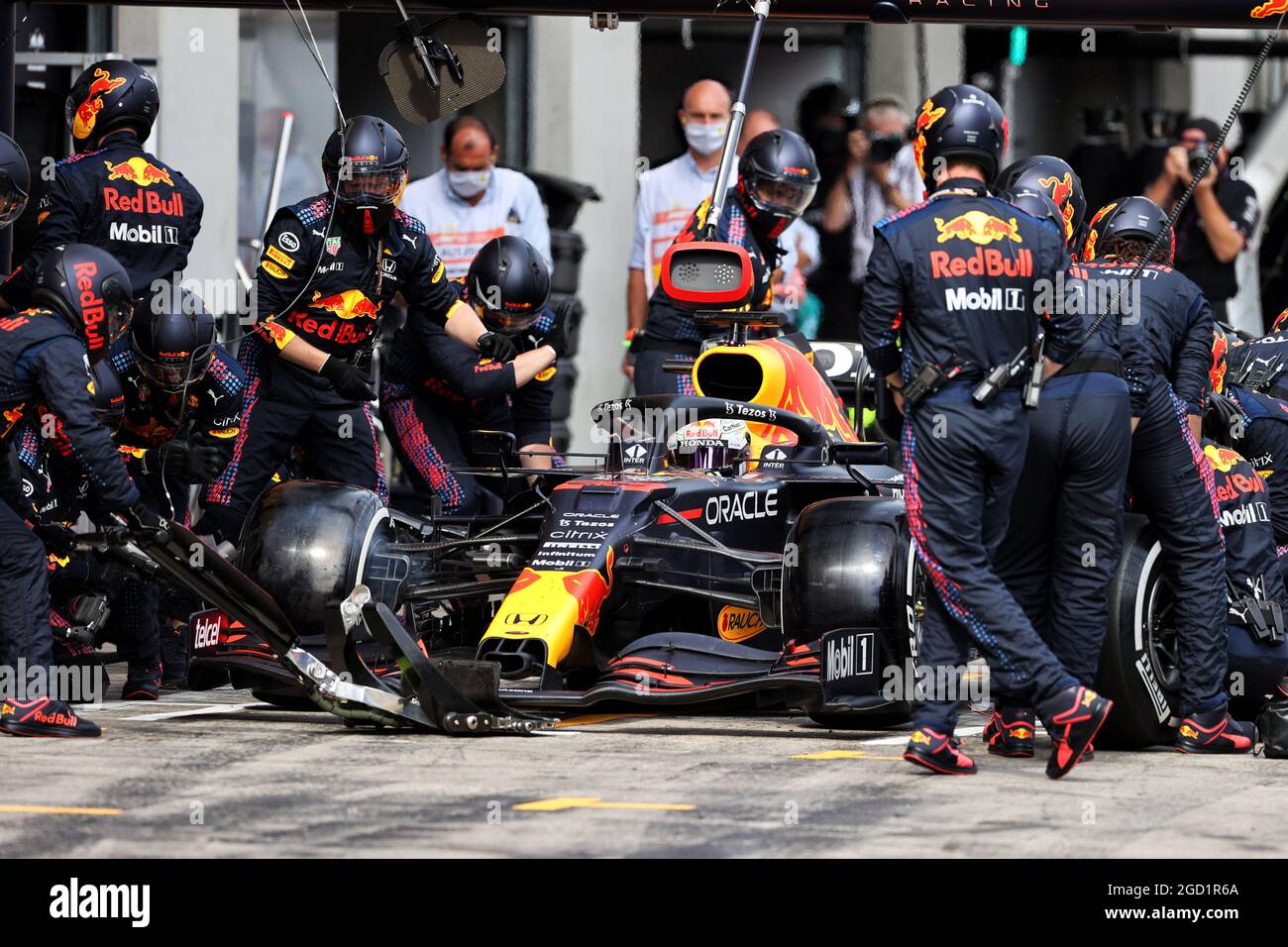 Pitstop verstappen hi-res stock photography and images - Alamy