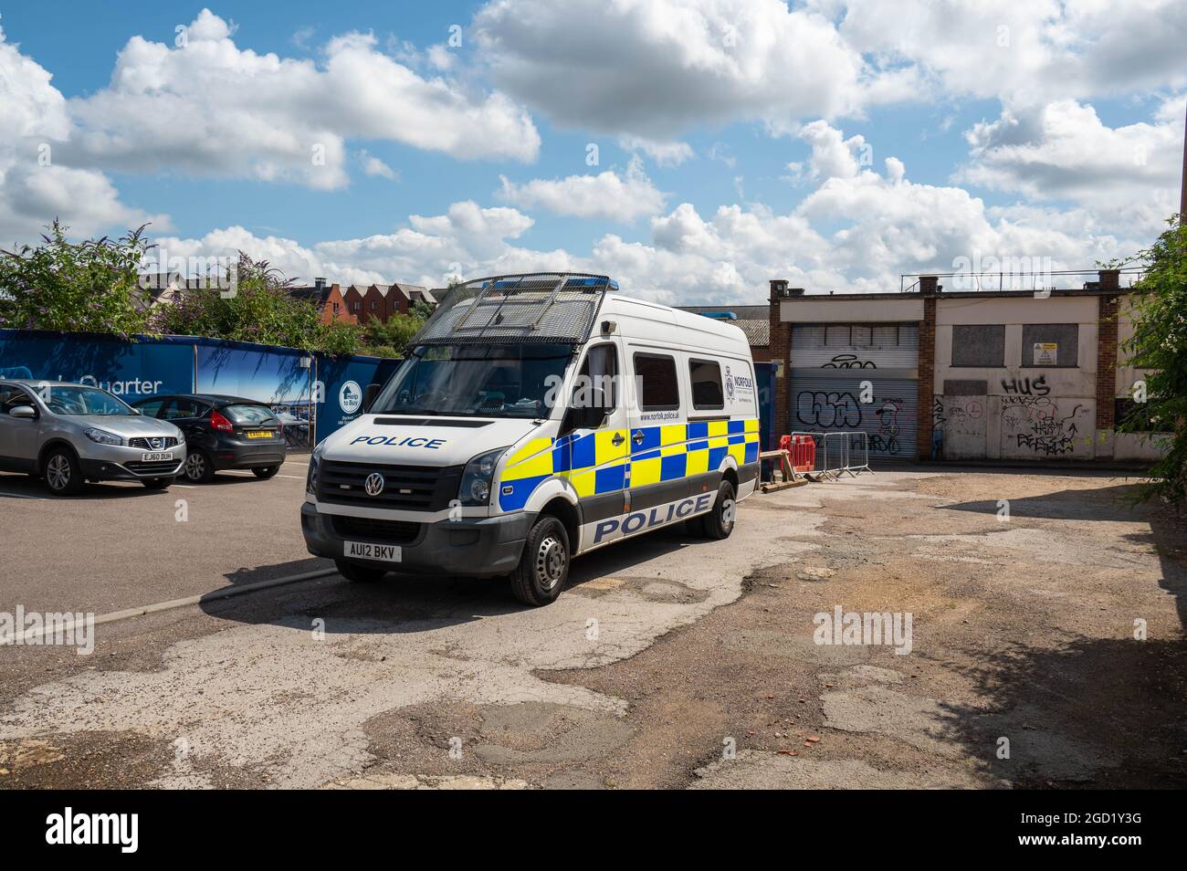 Police riot van hi-res stock photography and images - Alamy