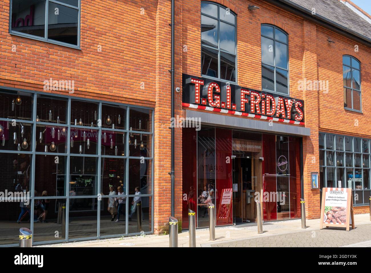 Thank goodness its friday restaurant hi-res stock photography and ...