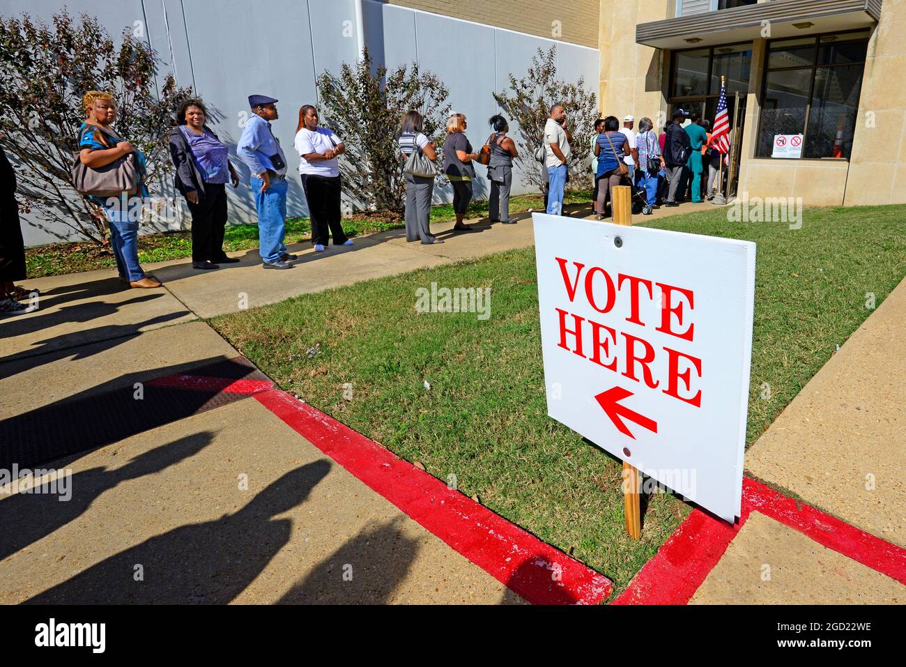 Georgia election voters line hi-res stock photography and images - Alamy