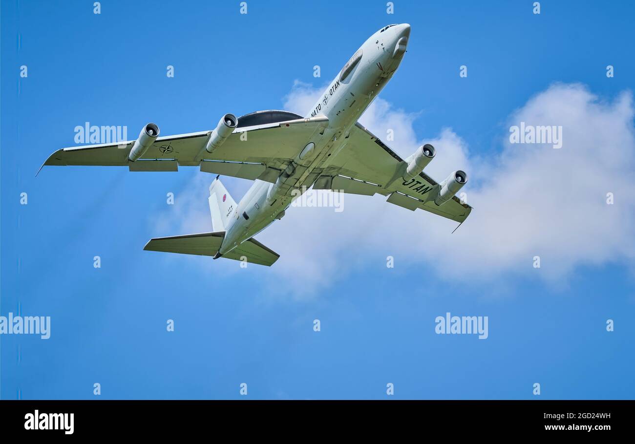 Air tanker base hi-res stock photography and images - Alamy