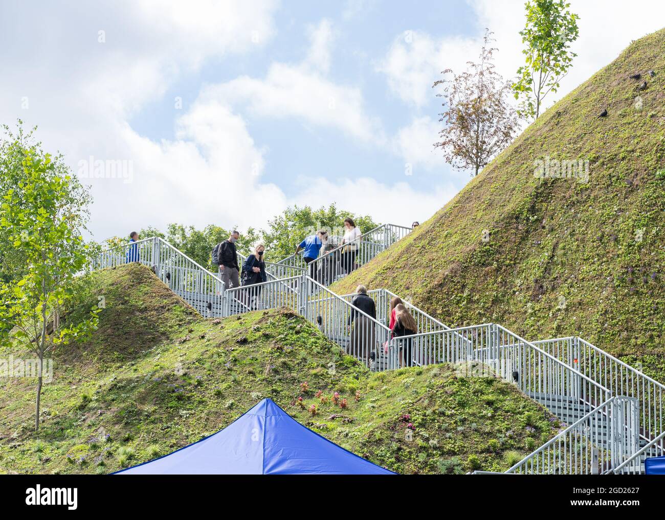 The Marble Arch Mound, London's new tourist attraction. A man made hill ...