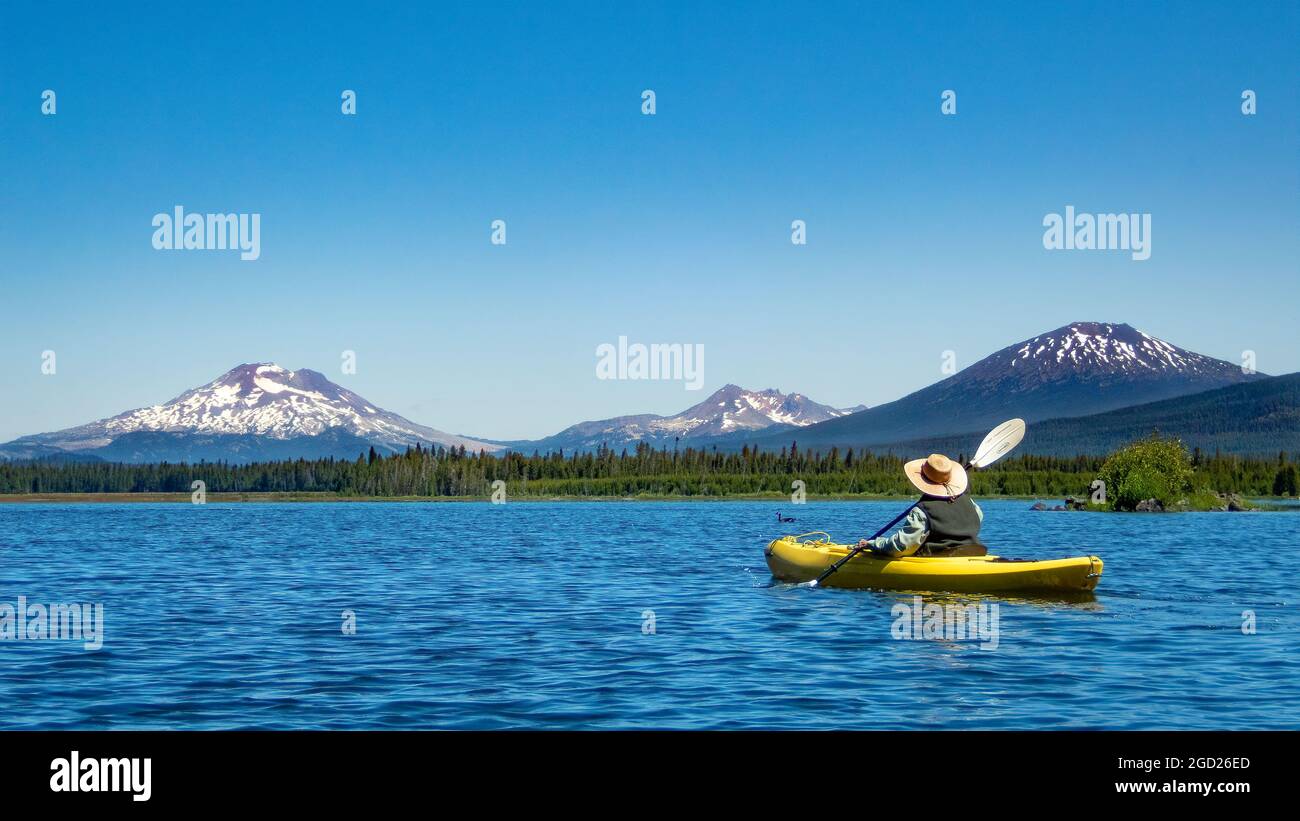 Kayaking at Crane Prairie Reservoir in the Cascades Lakes area of ...