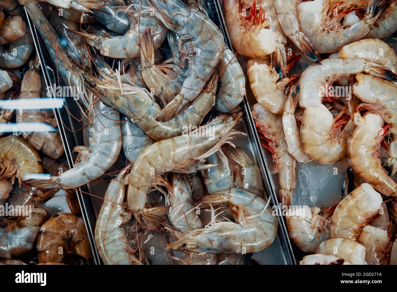 Unpeeled shrimp hi-res stock photography and images - Alamy
