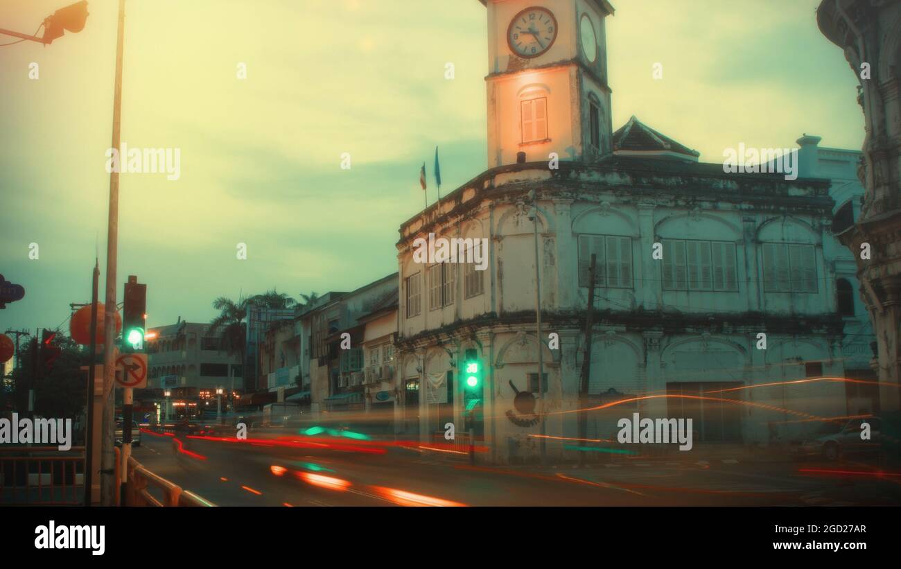 Driving around town hi-res stock photography and images - Alamy