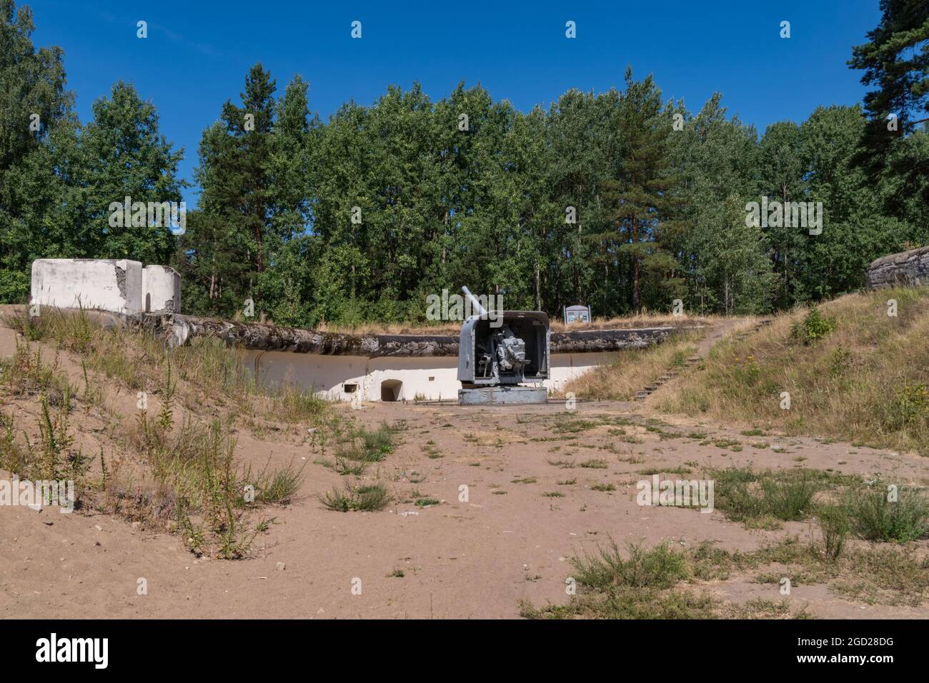 Fort Krasnaya Gorka, Russia - July 19, 2021: 130 mm / 50 shipborne ...