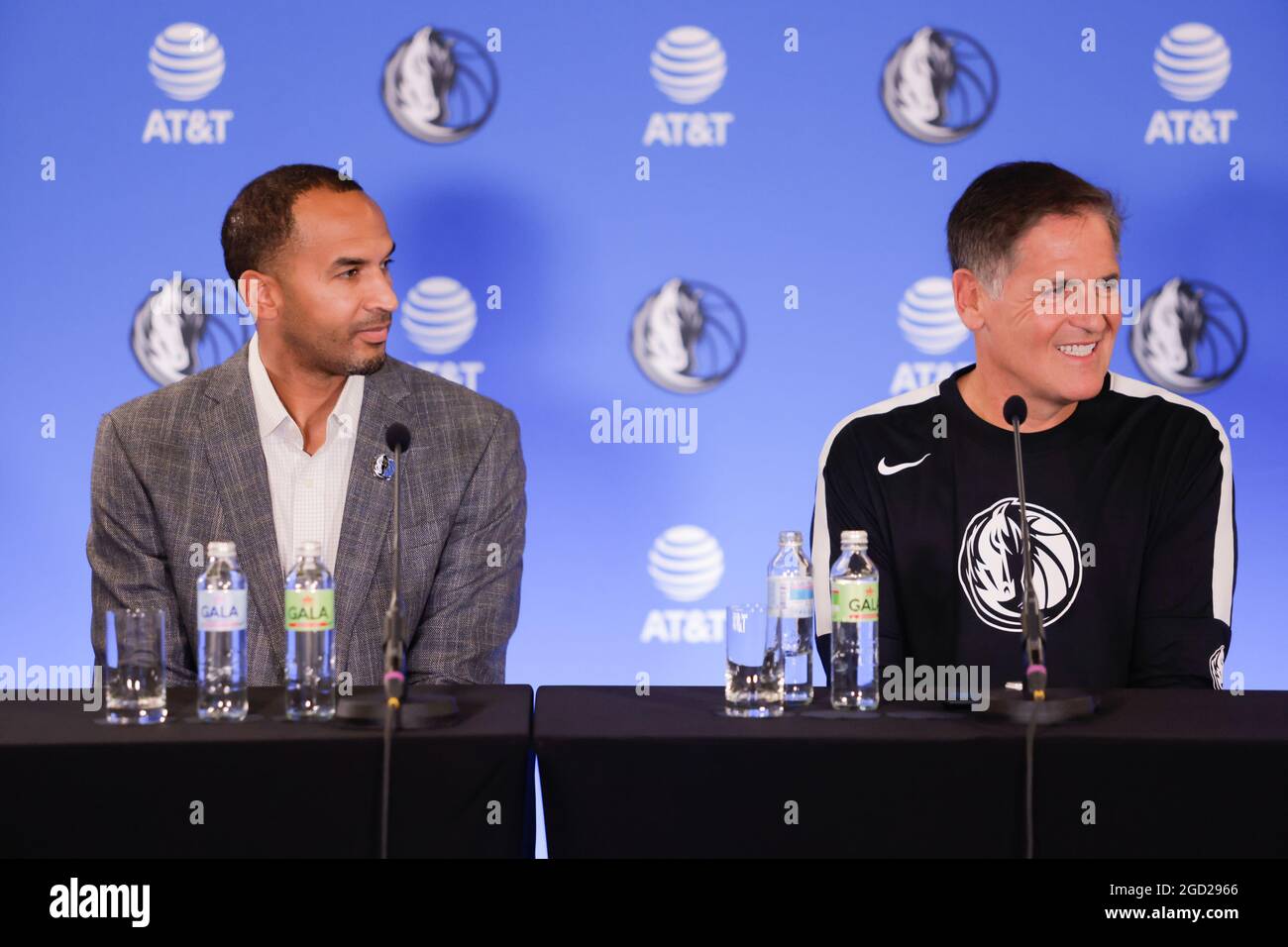 Mavericks owner marek cuban hi-res stock photography and images - Alamy