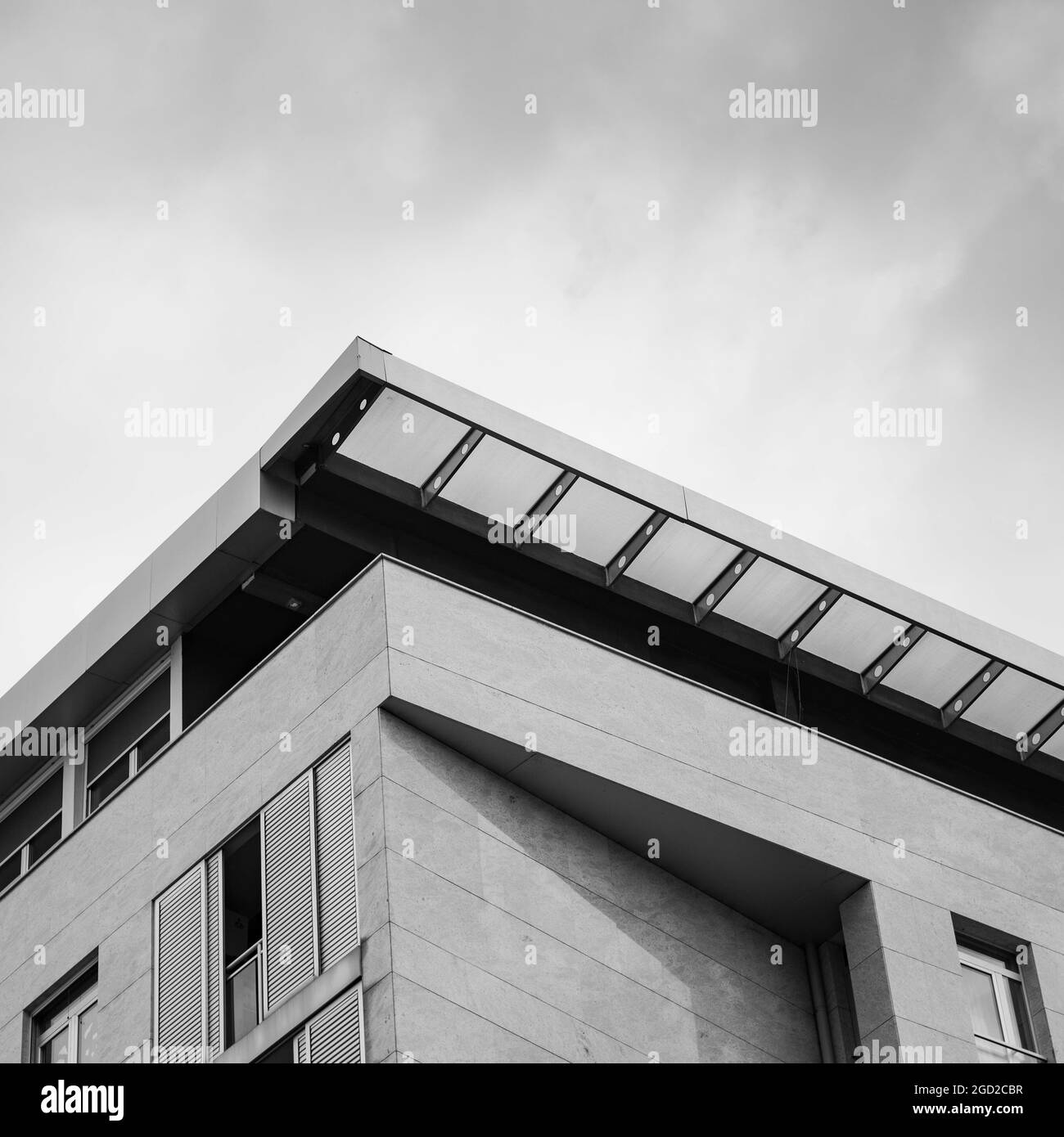 Low angle of a modern building Stock Photo - Alamy