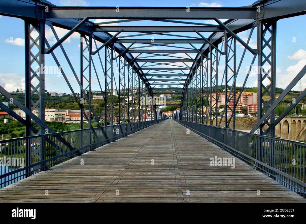 Bridges over the Douro River in the city of Regua in Portugal Stock ...