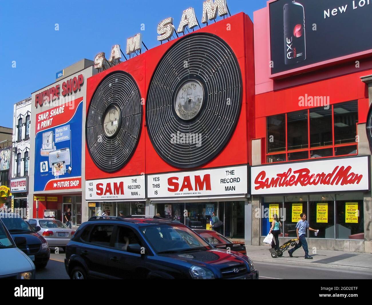 Toronto, Canada - July 15, 2005: The flagship Sam the Record Man store ...