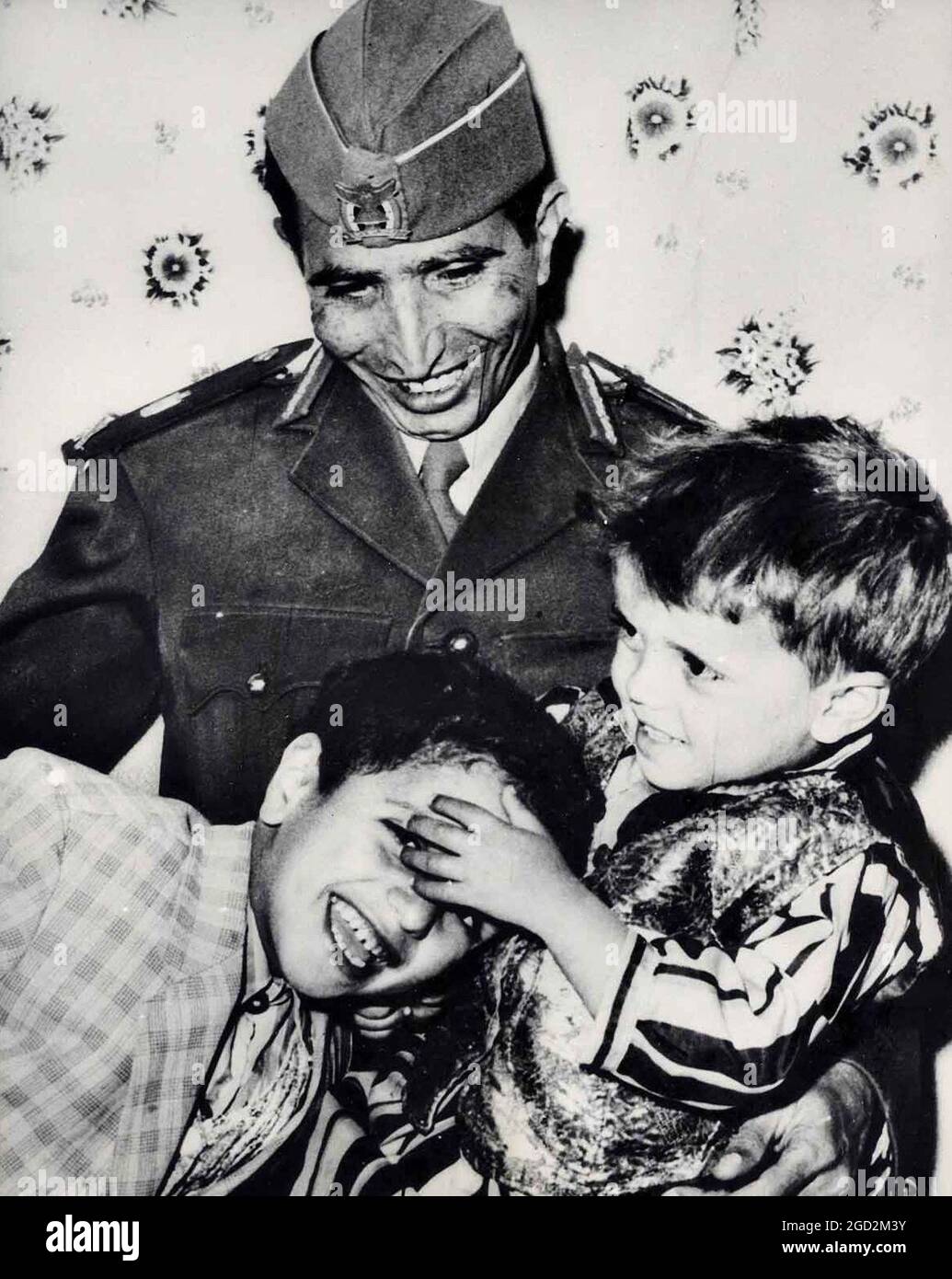 Hassan al-Amri (The General of Yemen / Prime Minister of Yemen) with ...