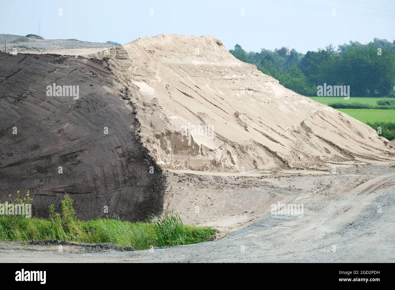 Excavation material hi-res stock photography and images - Alamy