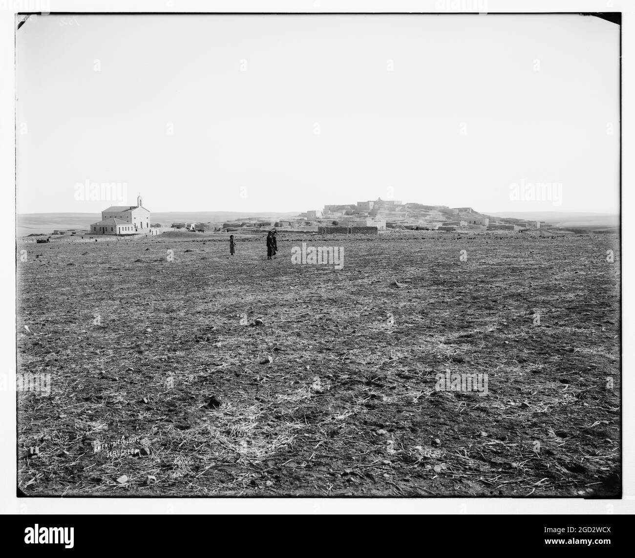 View men walking in Black and White Stock Photos & Images - Alamy
