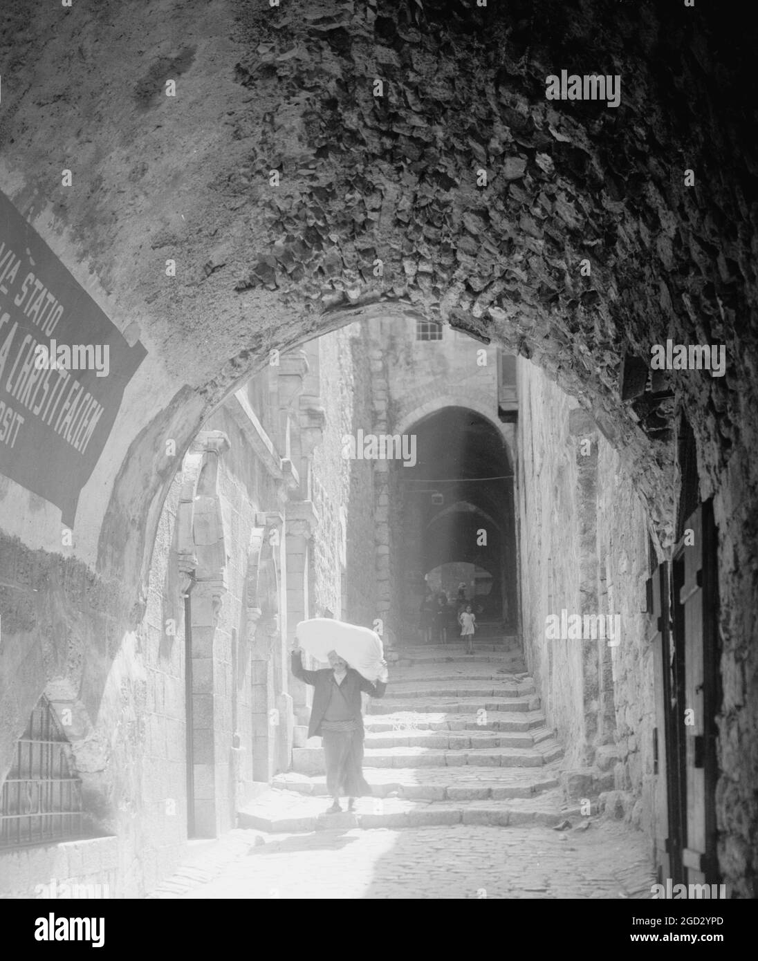 House of Veronica on Via Dolorosa 6th station of the Cross, people ...