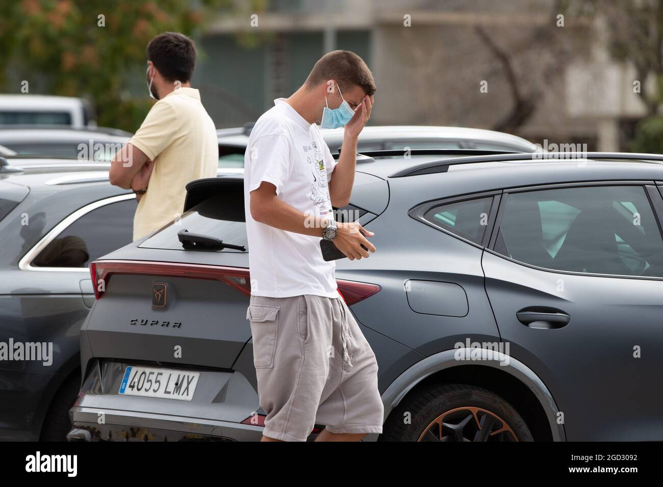 Gerard Pique arrives to Lionel Messi farewell press conference at ...