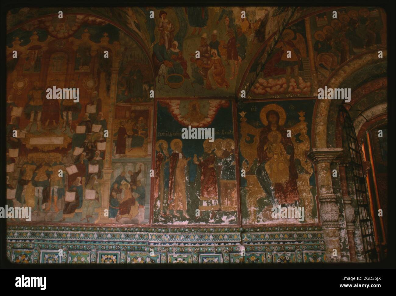 Fresco of christ bound by roman soldiers hi-res stock photography and ...