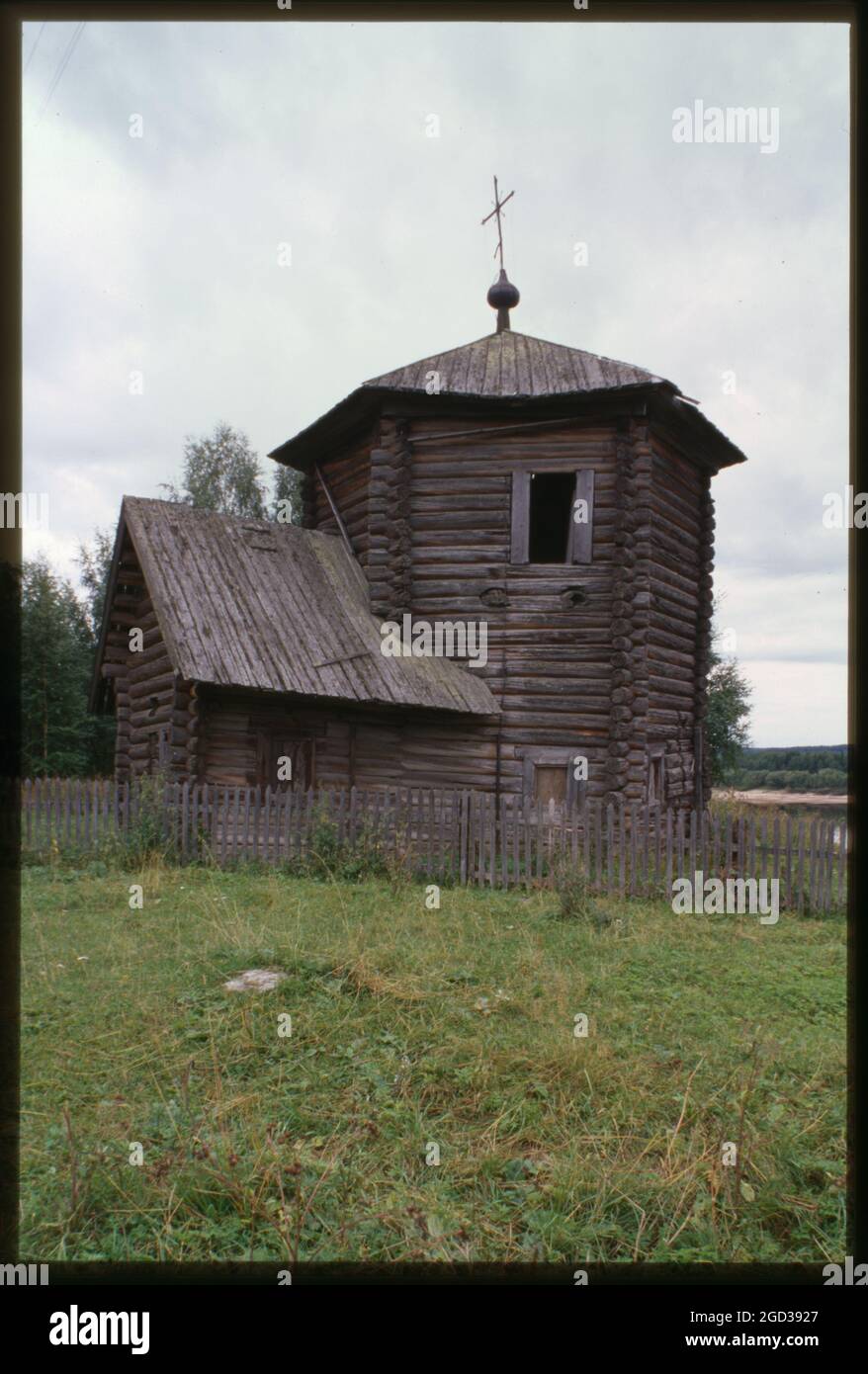 Log Church of the Epiphany (also known as Nativity of the Virgin ...