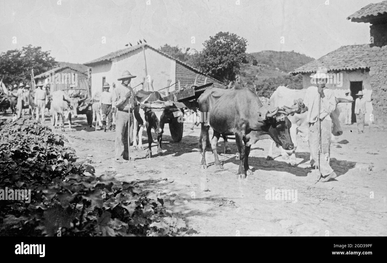 Honduran men Black and White Stock Photos & Images - Alamy