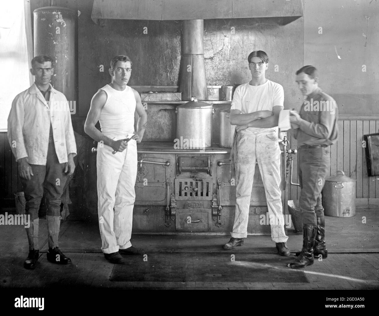 U.S. Army cooks ca. between 1909 and 1940 Stock Photo - Alamy