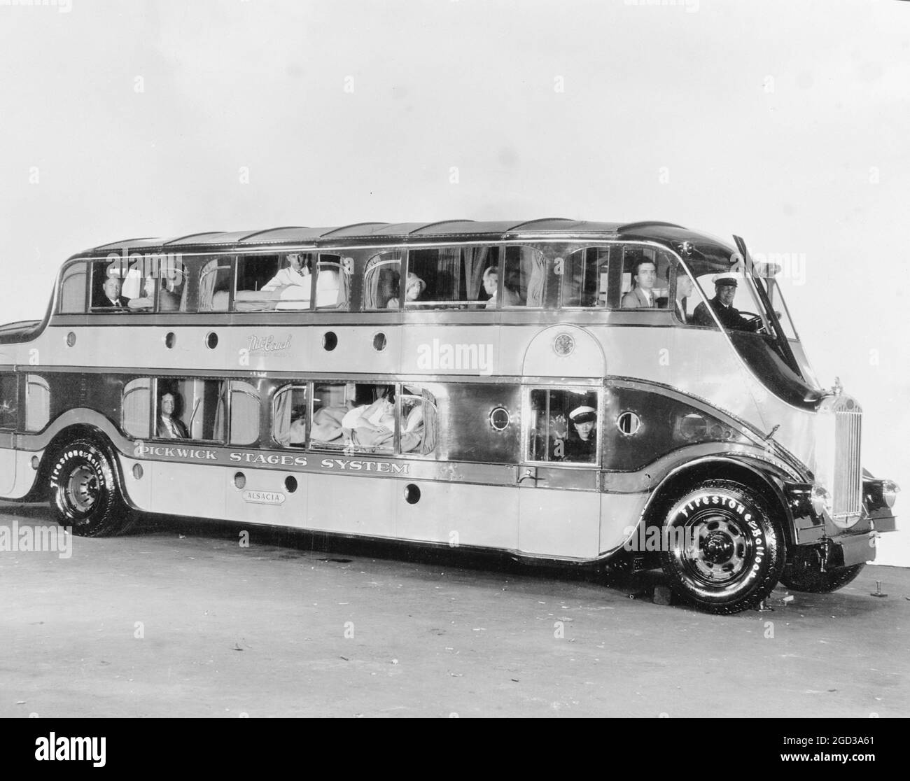 Double-decker bus Pickwick Stages System ca. between 1909 and 1940 ...