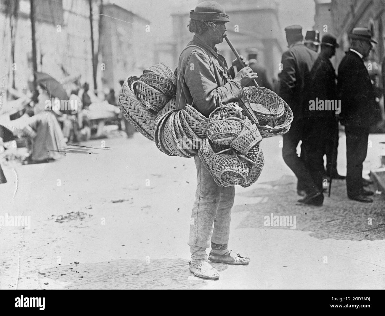 Peddlers historical Black and White Stock Photos & Images - Alamy