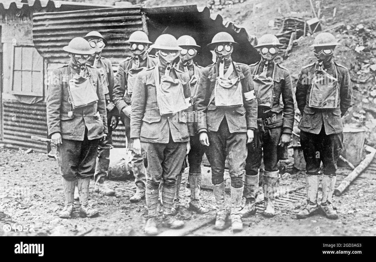 Soldiers wearing masks Black and White Stock Photos & Images - Alamy