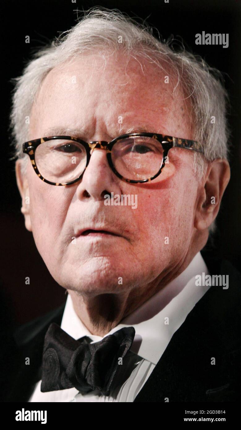 Brokaw tom hi-res stock photography and images - Alamy