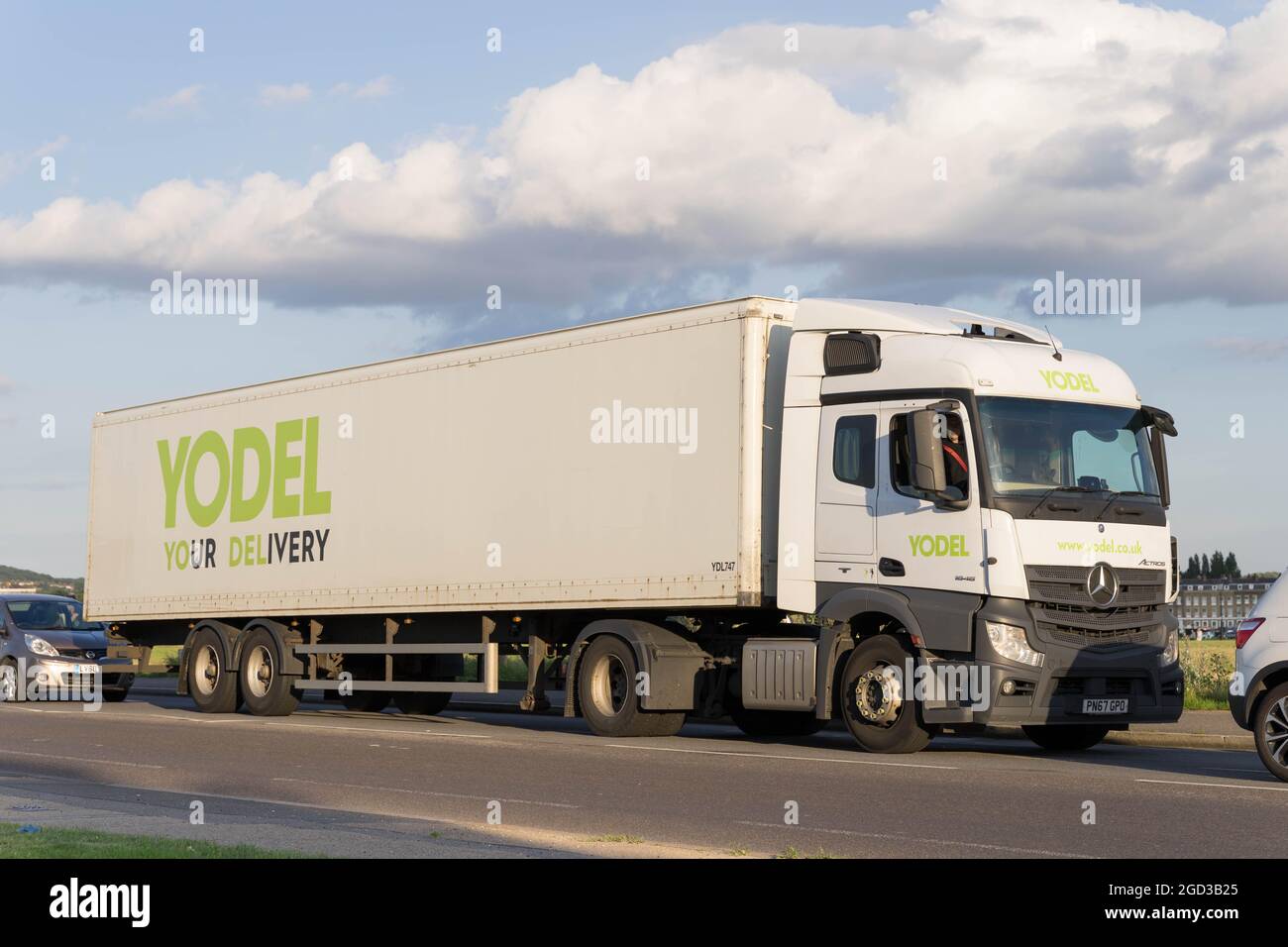 YODEL Delivery HGV, Lorry out in the road on A2 London Greenwich Stock ...